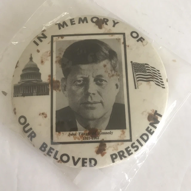VINTAGE JOHN F. Kennedy In Loving Memory Of Our Beloved President Pin 3 ...