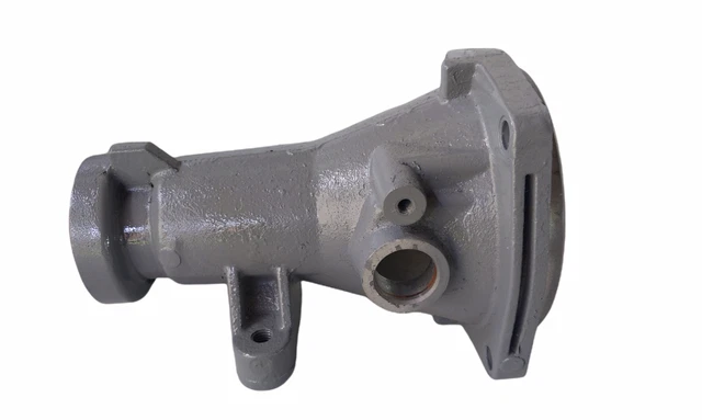 700R4 4L60E TRANSMISSION Tail Housing 2Wd Small Vss 24202528 W/ Mount ...