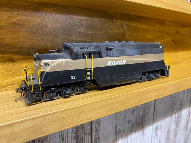 ATLAS/AHM EMD BL2 #32 kitbash unique en son genre ! Peinture ...