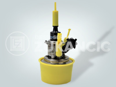 ORIGINAL MERCEDES BENZ ADBLUE INJECTOR DOSING Module Mercedes a 000 490 ...