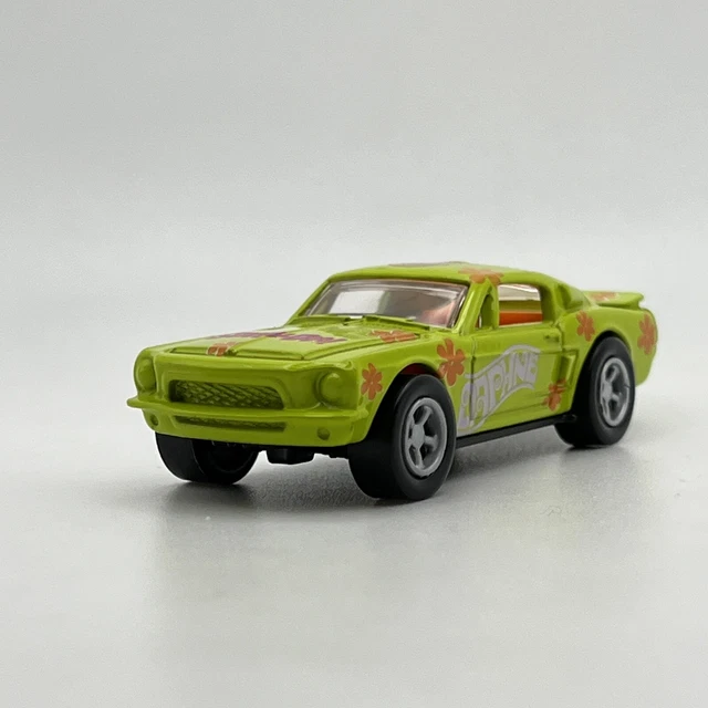 RACING CHAMPIONS SCOOBY-DOO '68 Mustang Daphne 1:64 Diecast Car £7.99 ...