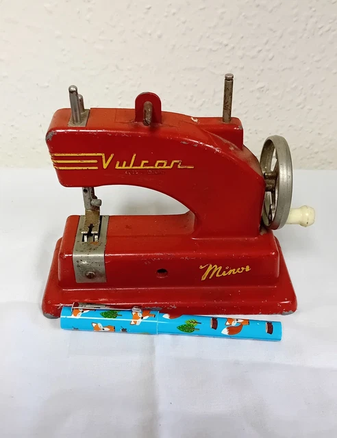 VINTAGE VULCAN MINOR toy sewing machine 1950s/60s £11.00 - PicClick UK