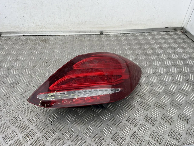 MERCEDES-BENZ CLASSE C W205 2014-2021 RH UK feu arrière A2059061457 EUR ...