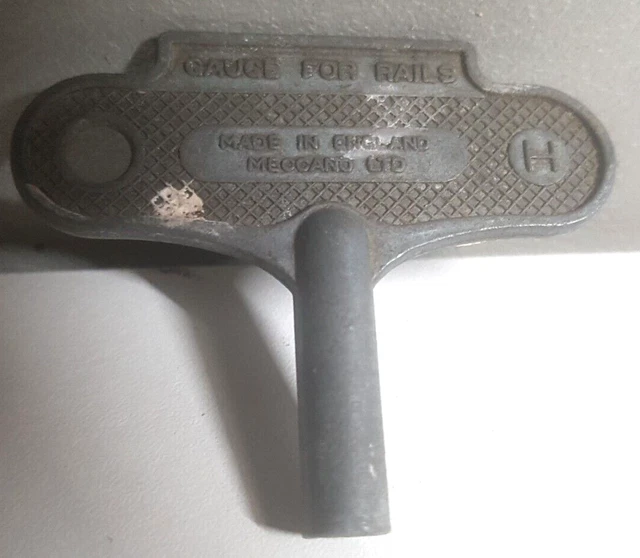 LARGE HORNBY CLOCKWORK Winding Key With Track Gauge. £2.00 - PicClick UK
