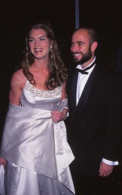 DIA BROOKE SHIELDS und Andre Agassi 1997 KB-format Fotograf P23-27-2-4 ...