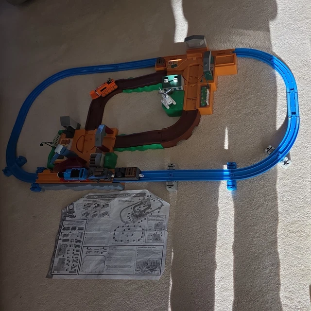 TOMY TRACKMASTER THOMAS & Terence Deluxe Action Set Working 99% ...