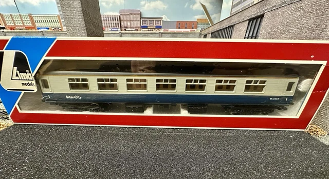 LIMA L305301 BR Blue Mk2 Intercity First Corridor Coach W13494 OO Gauge ...