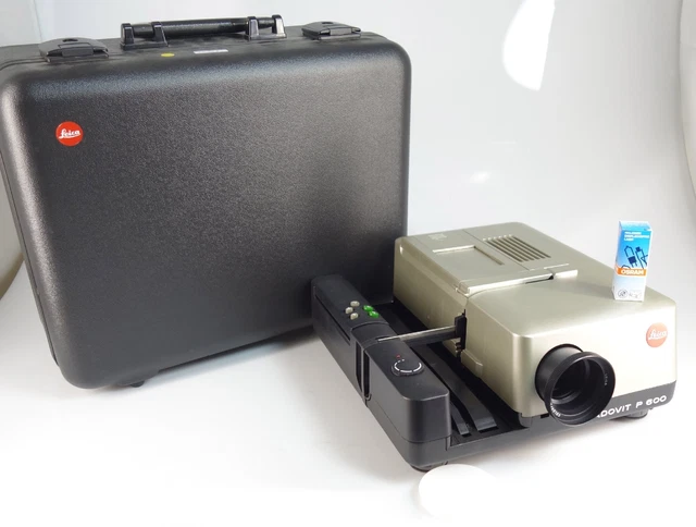 LEICA PRADOVIT P 600 Autofocus Diaprojektor Mit Original Leica Koffer Neuwertig EUR 399,99 ...