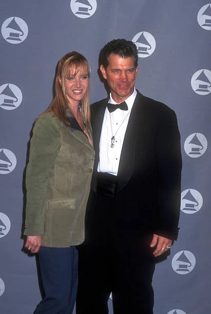 LISA KUDROW & Chris Isaak Actor Movie & Tv Star Old Photo 8 EUR 6,66 ...