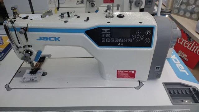 MACCHINA DA CUCIRE rasafilo lineare jack a4e COMPRESO IL MONTAGGIO EUR 999,00 - PicClick IT