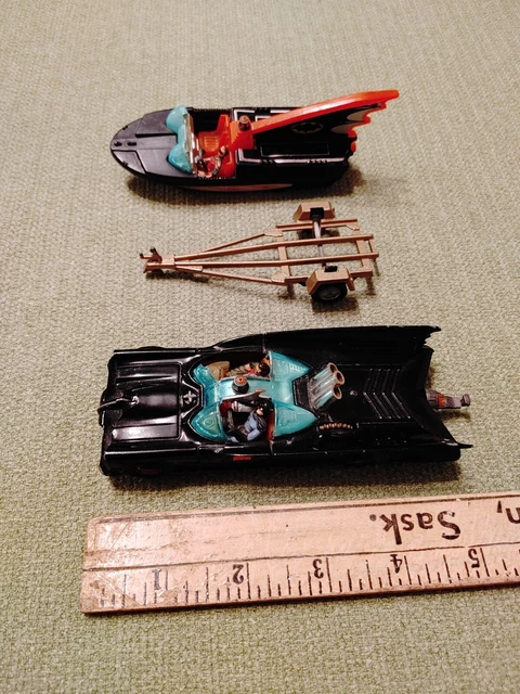 VINTAGE 1966 CORGI BATMAN & ROBIN Batmobile 267 and Bat Boat Trailer ...