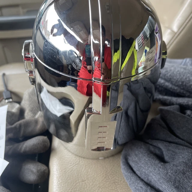 STAR WARS: THE Mandalorian and Grogu 2026 - Mando Drink Helmet -in Hand ...
