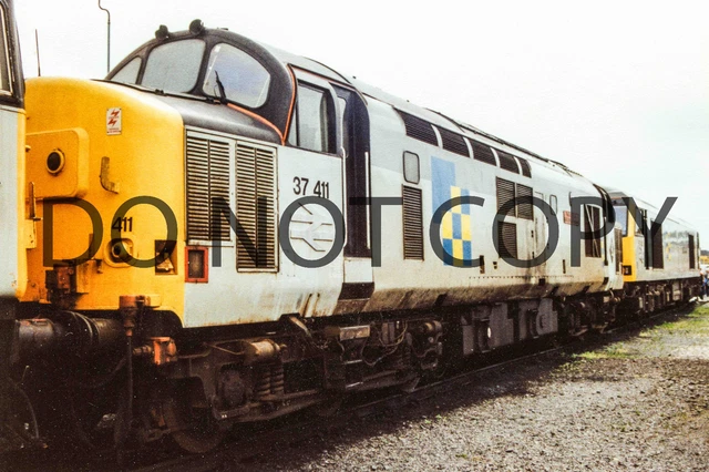 UK DIESEL TRAIN Railway Photograph Of Class 37 Loco 37411. Rm37-1207 £1 ...