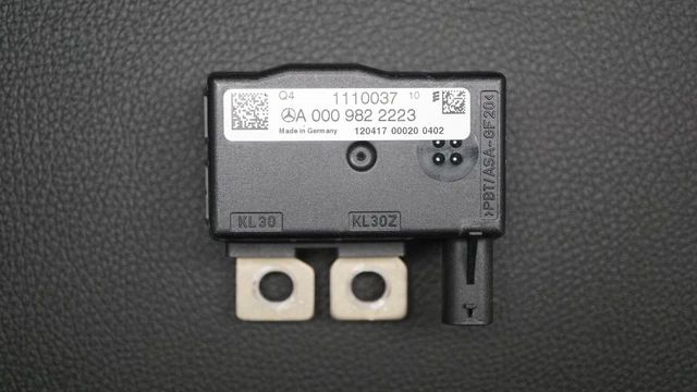 MERCEDES BENZ FUSE Box Relay Module Regulator A0009822223 / 0009822223 ...