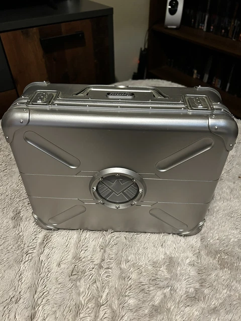 MARVEL CINEMATIC UNIVERSE phase 1 avengers tesseract briefcase bluray ...