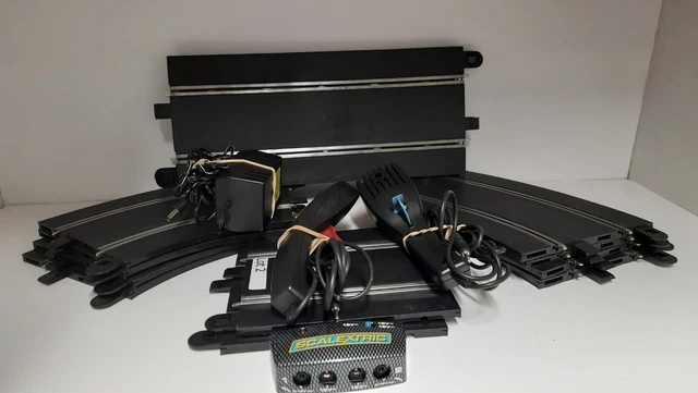 SCALEXTRIC TRACK, POWER base and x2 Controllers Bundle (Lot 2) £28.99 ...