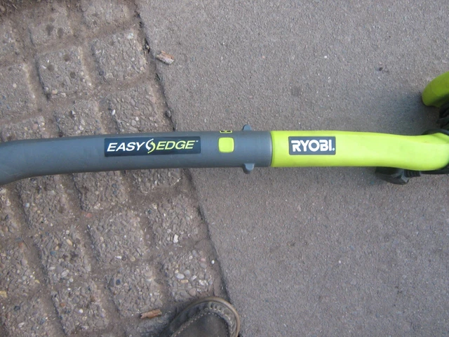 RYOBI EASY EDGE Strimmer And Lawn Edger,Corded. Rlt3525S £16.32 ...