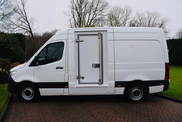 MERCEDES-BENZ SPRINTER 314 Freezer Van With Standby (MWB,EU6) Diesel ...