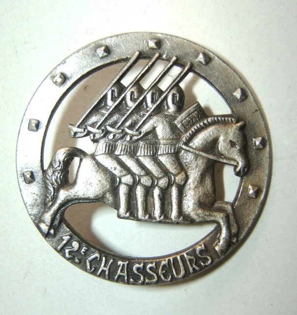 INSIGNE 12° REGIMENT DE CHASSEURS - Arthus Bertrand EUR 7,00 - PicClick FR