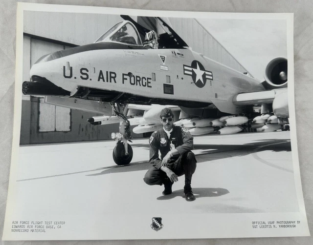 VINTAGE GLOSSY PHOTO Edwards AFB California USAF AFTC #19 Test Pilot ...
