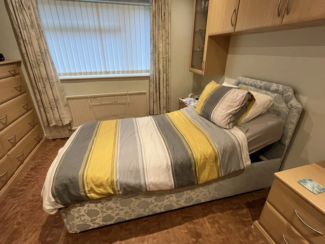 GROSNEVOR SINGLE MOBILITY Bed £516.68 - PicClick UK