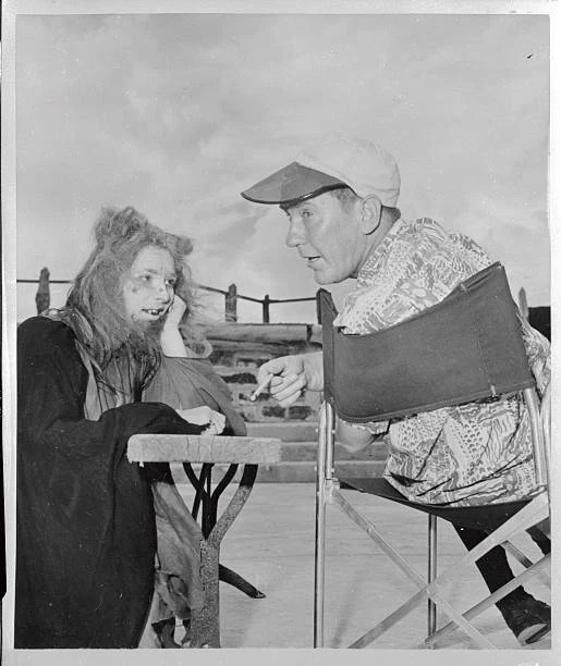 BURGESS MEREDITH DISCUSSING Scene with Anna Haworth - Director - 1953 ...