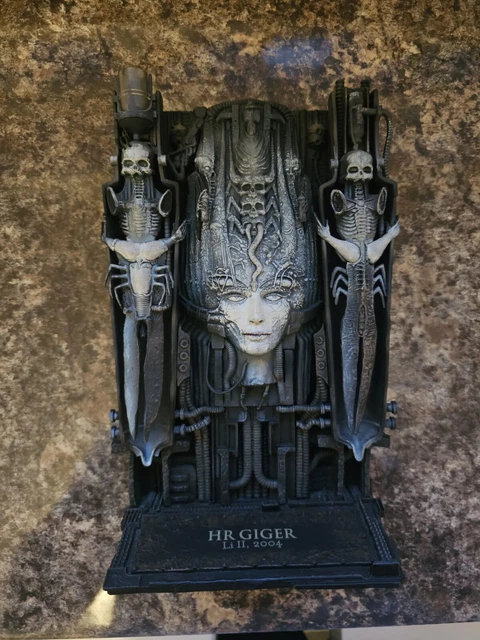 MCFARLANE HR GIGER Li II 3D Wall Sculpture Statue Figure 2004 Alien £99 ...