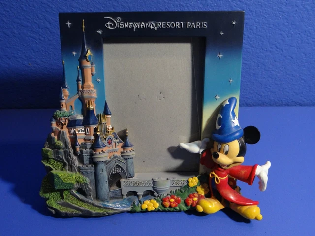 NEW VINTAGE DISNEYLAND Paris 3D Picture Frame (Product of France) £62. ...