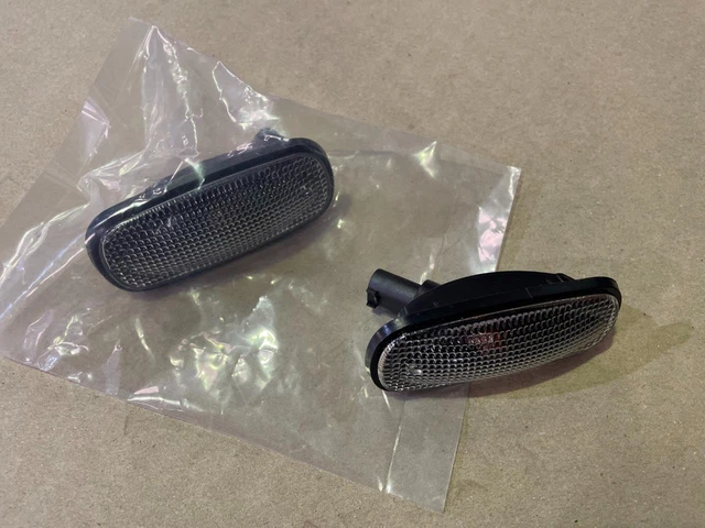 LAND ROVER DEFENDER Td5 & Tdci PUMA CLEAR wing indicators repeaters ...