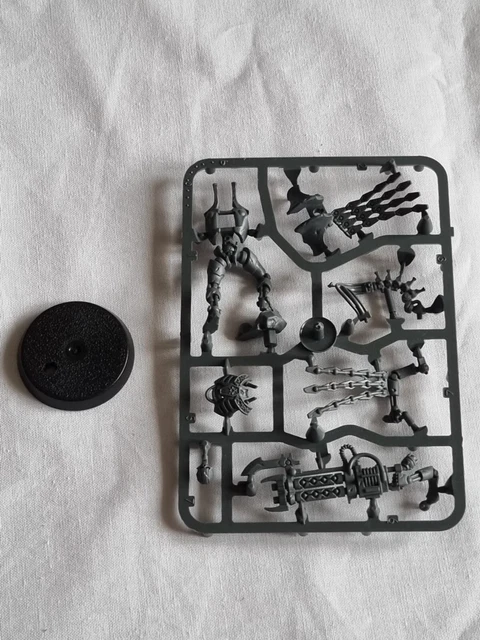 NECRON ROYAL WARDEN Necrons Warhammer 40K New on Sprue £11.11 - PicClick UK