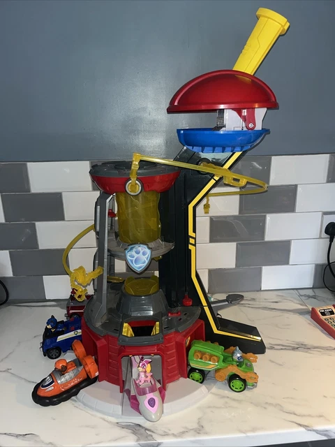 PAW PATROL MIGHTY Pups Lookout Tower with 7 Figures And 7 Vehicles £99. ...