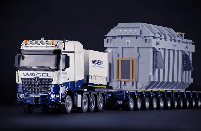 MERCEDES AROCS BIGSPACE 8x4 with A Scheuerle Intercombi Wasel, IMC33 ...