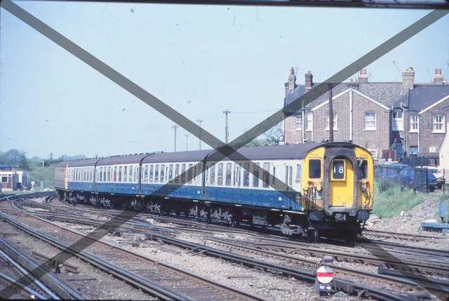 RAILWAY LOCOMOTIVE 35MM Slide – Class 411 Emu At ? Tonbridge 1980 £2.79 ...
