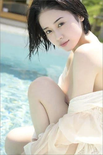 CALENDRIER MURAL JAPONAIS populaire actrice sexy MINAMO 2024 B2 8P 11318 EUR 64,99 - PicClick FR