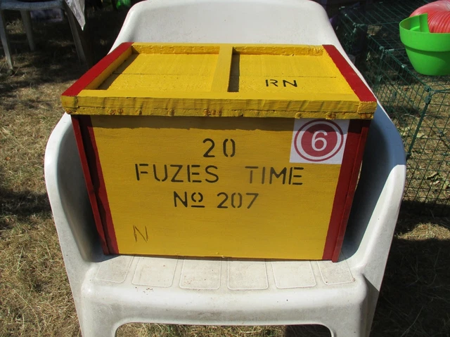 ROYAL NAVY AMMUNITION Box WW2 Ammo Fuses Reenactment Admiralty £11.00 ...