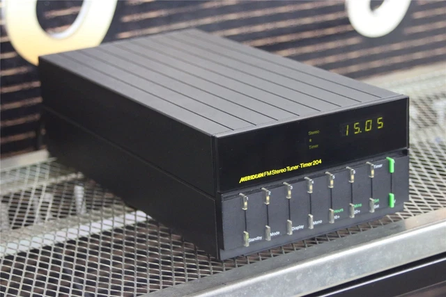 MERIDIAN 204 TUNER tuner vintage entièrement fonctionnel et très bon ...