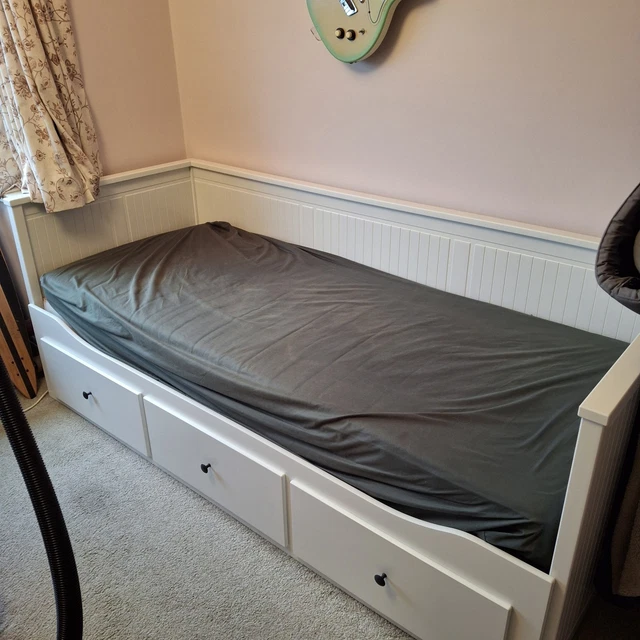 IKEA HEMNES DAY Bed Single/Double Pull Out Lightly Used £234.70 ...