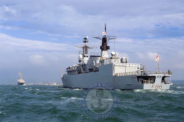 ROYAL NAVY TYPE 22 Frigate HMS BROADSWORD (F88) 6X4(10X15) Photograph ...