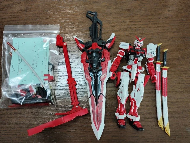 KIT MAQUETTE GUNDAM Astray Red Frame Kai MG 1/100, mobile, avec armes ...