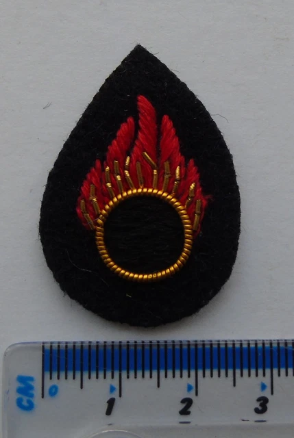 BRITISH ARMY AMMUNITION Technical Officer Bomb Disposal ATO Badge £4.99 ...