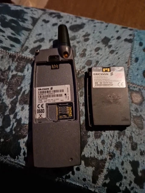 ERICSSON R320S VINTAGE mobile phone £29.99 - PicClick UK