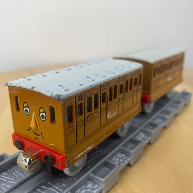 2002 ANNIE AND Clarabel Coaches Thomas the Tank Engine Take Along ...