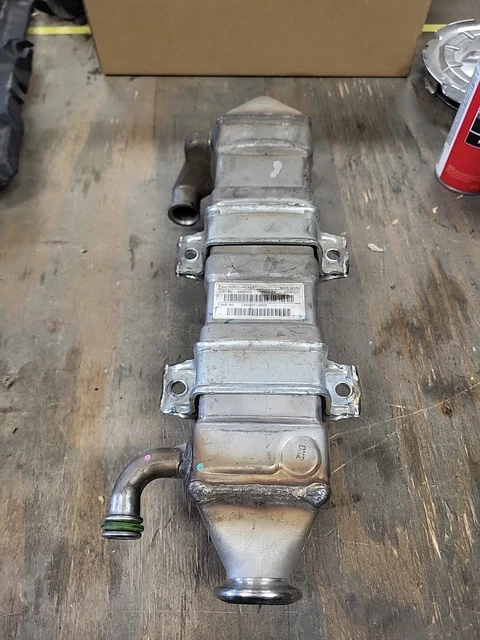 T.RAD NORTH AMERICA 6.7 Ram Cummins Egr Cooler 4988885 / C866-031-0000 ...