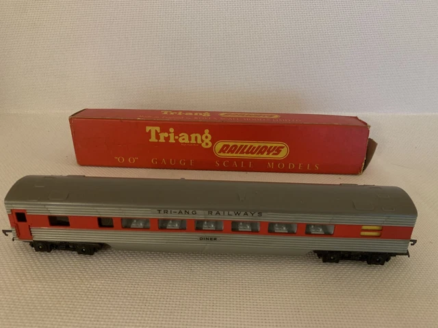 TRI-ANG RAILWAYS R324 Diner Car Red & Silver Train Carriage BOXED Rovex ...
