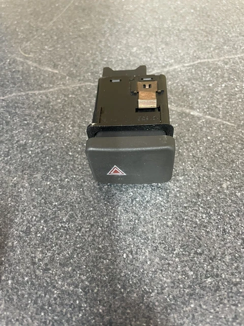 LAND ROVER DEFENDER TD5/Puma Hazard Warning Light Switch £50.00 ...