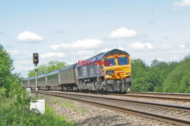 PHOTO CLASS 66 Loco No 66724 Widmead Crossing B And H 23Rd May 2007 £1. ...