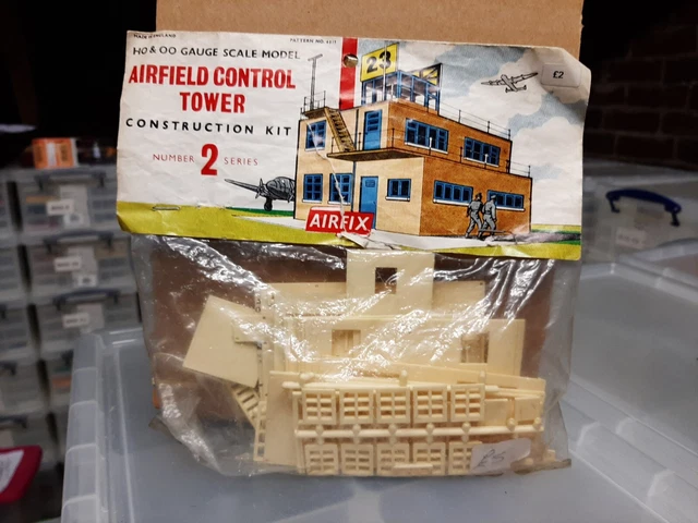 VINTAGE AIRFIX AIRFIELD Control Tower Model Kit in sealed bag HO & OO ...