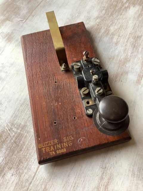 BAKELITE SIGNAL TRAINING Morse Code Key Buzzer Military TA 2588 with ...
