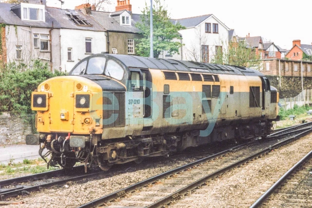 UK RAILWAY PHOTOGRAPH Class 37 Locomotive 37010. RM37-24 £1.70 ...