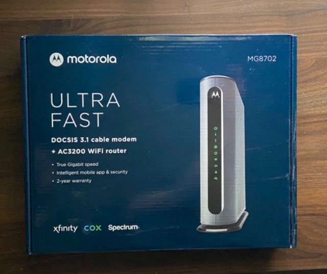 MOTOROLA - MG8702 32x8 DOCSIS 3.1 Cable Modem + AC3200 Router - Black ...